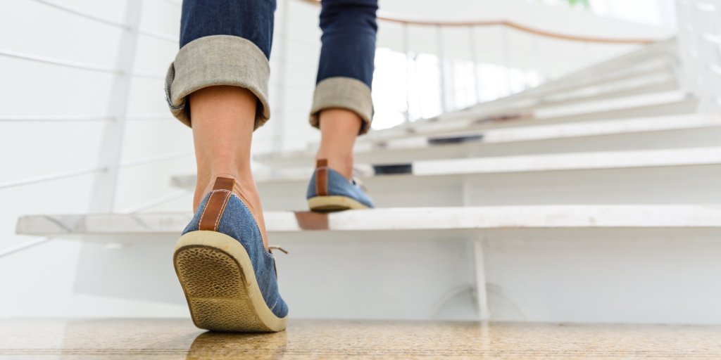 Est-il normal d'être essoufflé lorsqu'on monte les escaliers?