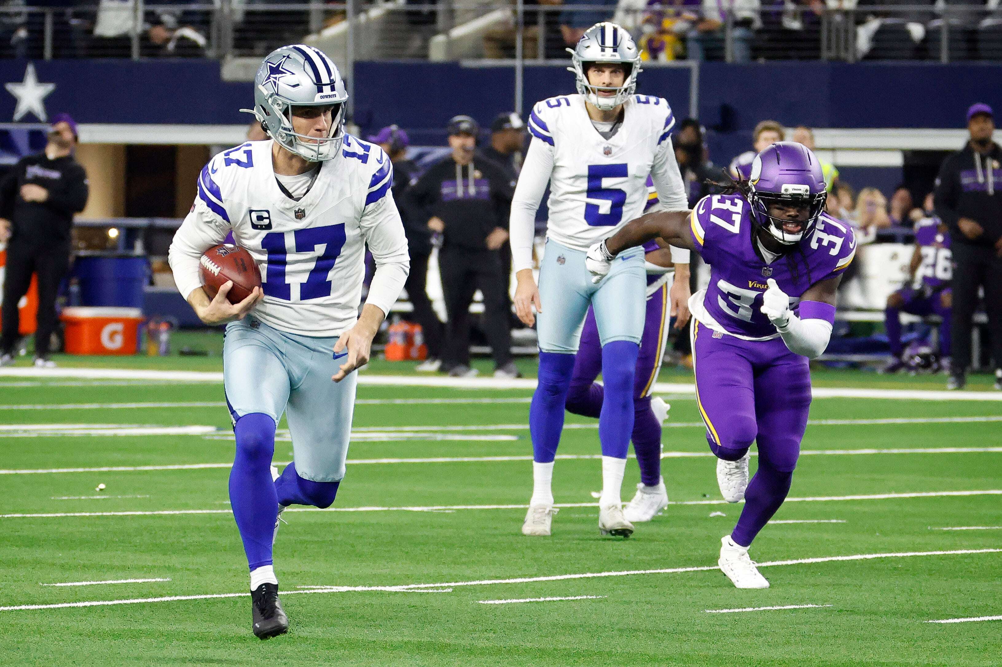 Watch: Cowboys kicker Brandon Aubrey shows off some wheels on fake ...