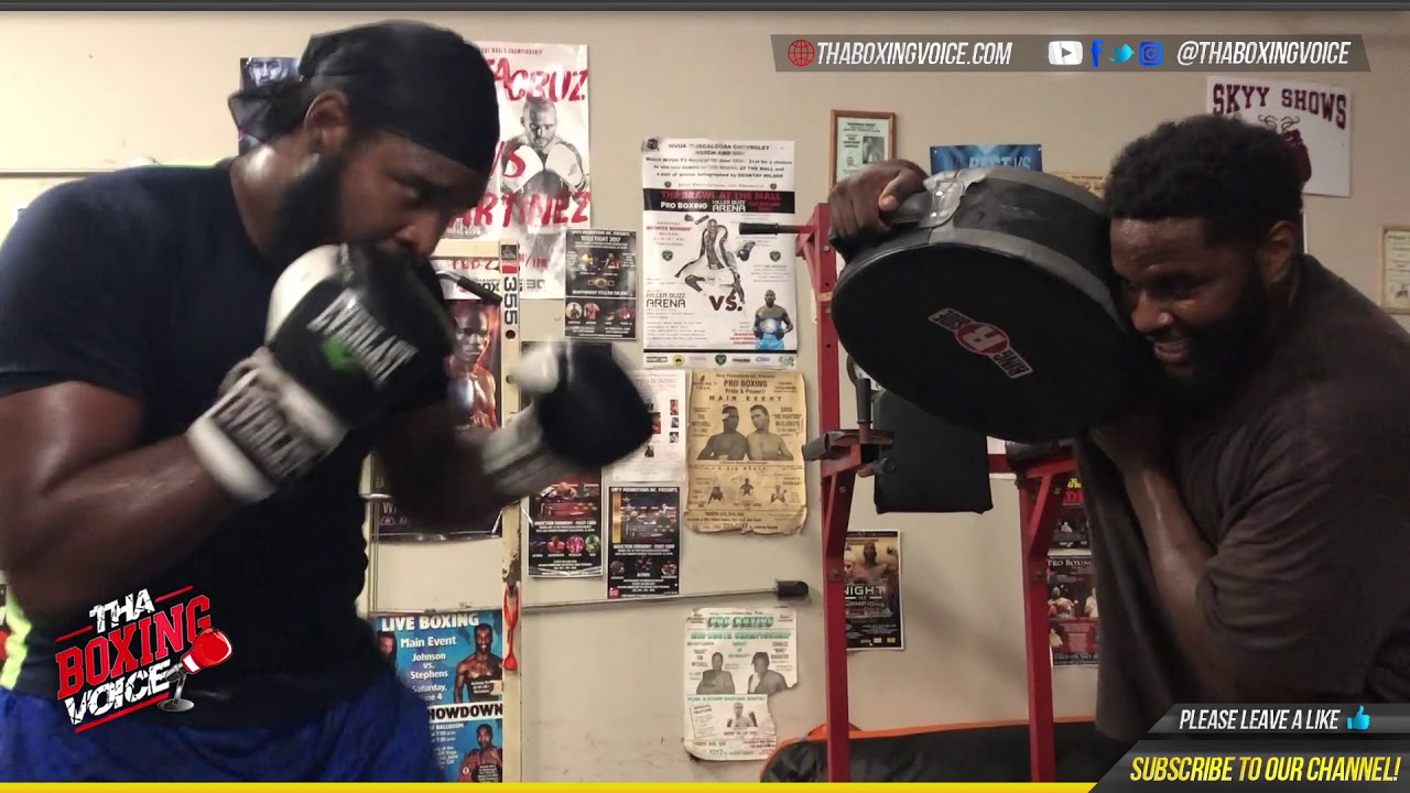 🔴 Robert Alfonso immediately after sparring Deontay Wilder goes to work ...