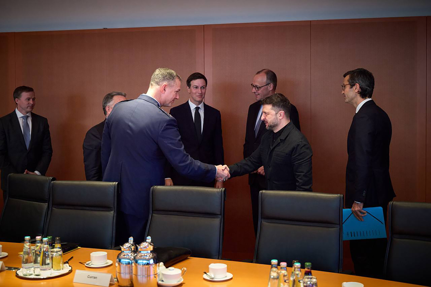 Zelensky offers to drop NATO bid for security guarantees but rejects US ...