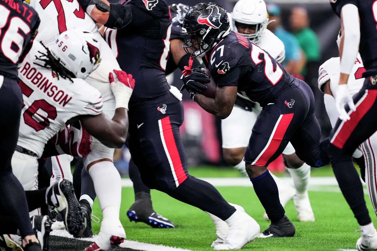 Errant snap or trick play? Texans players explain what happened on ...