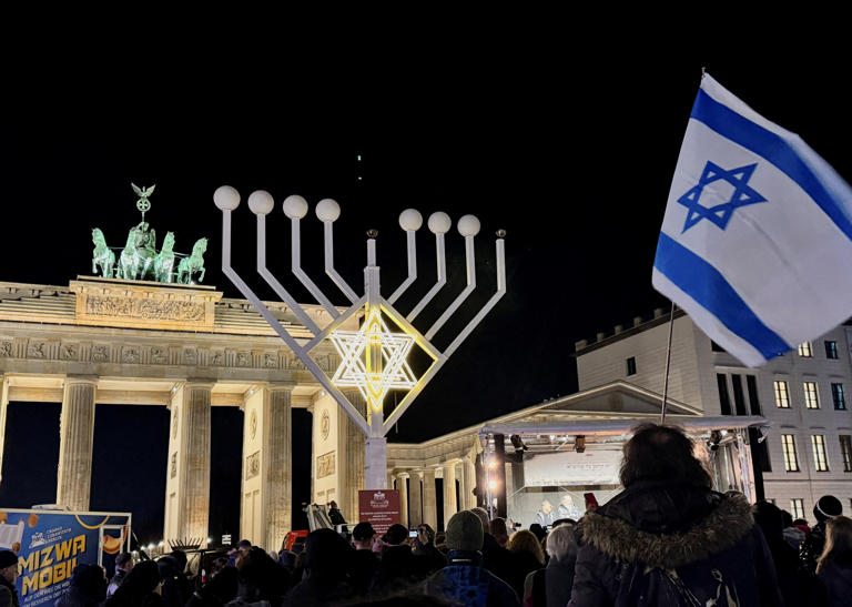 New York, Berlin, London ramp up Hanukkah security after Bondi Beach ...