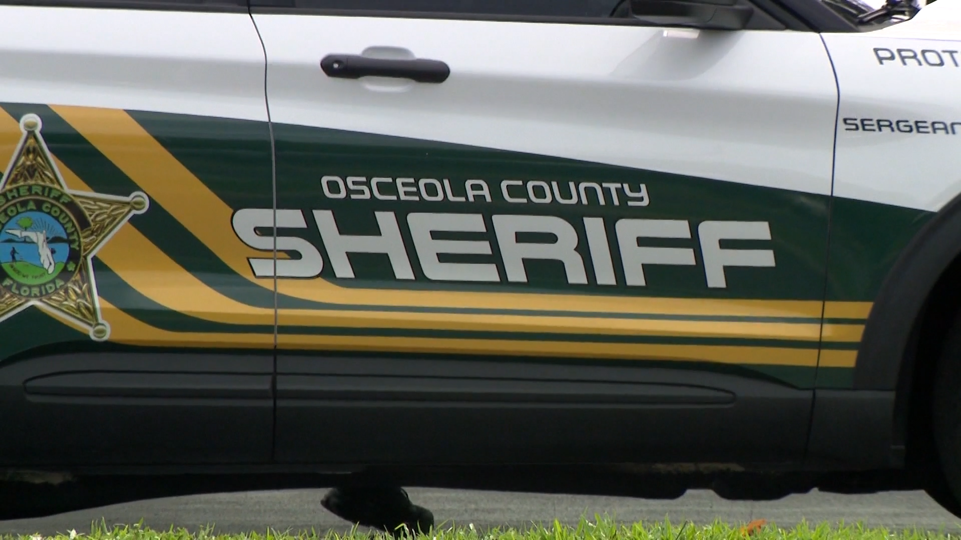 Mother and 18-year-old son shot at Kissimmee apartment complex, sheriff ...