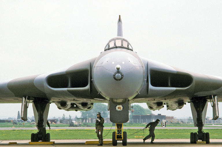 10 amazing features of the Avro Vulcan bomber