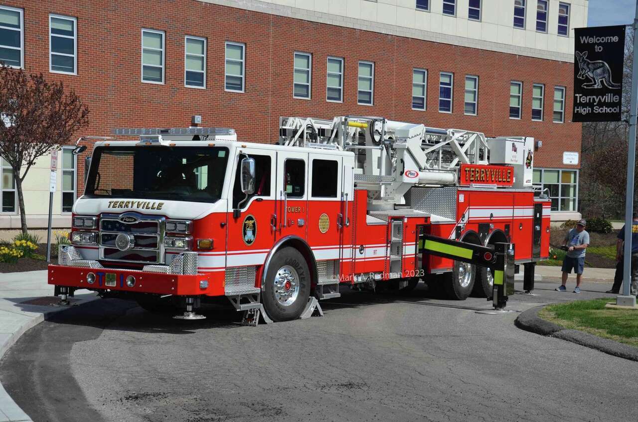 Fire at Thomaston metal factory battled by multiple towns, fire ...
