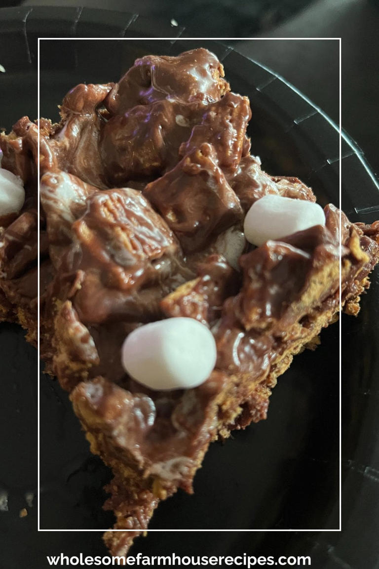 Easy no-bake Golden Grahams s'mores bars recipe