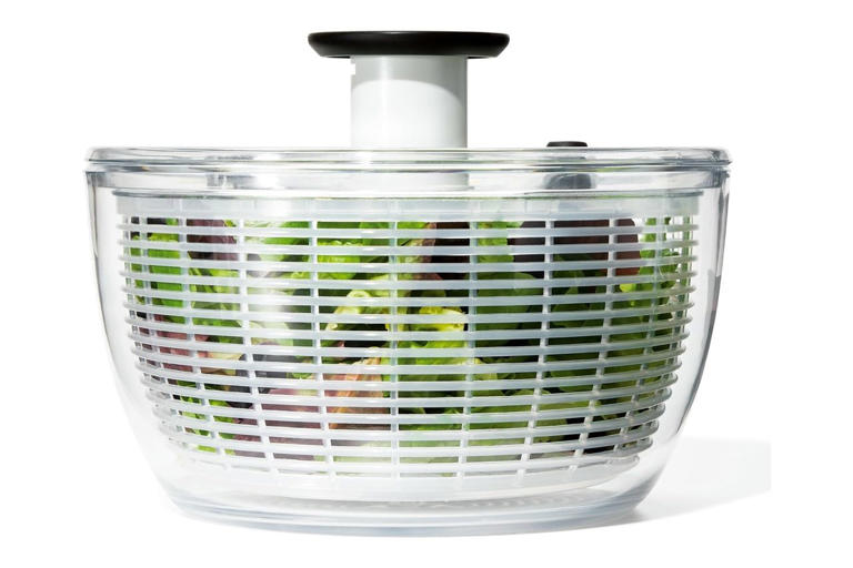 Eating healthier is a breeze with this smart, all-in-one salad bowl set
