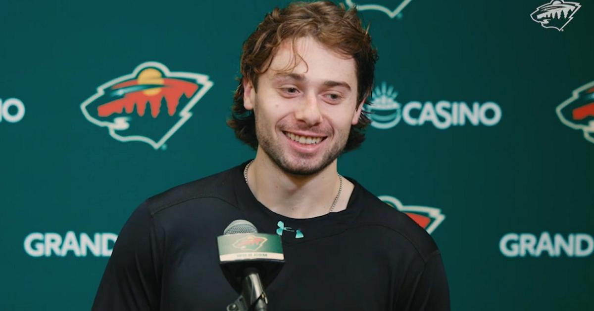 Oups! Quinn Hughes arrive au Minnesota sans son équipement de hockey