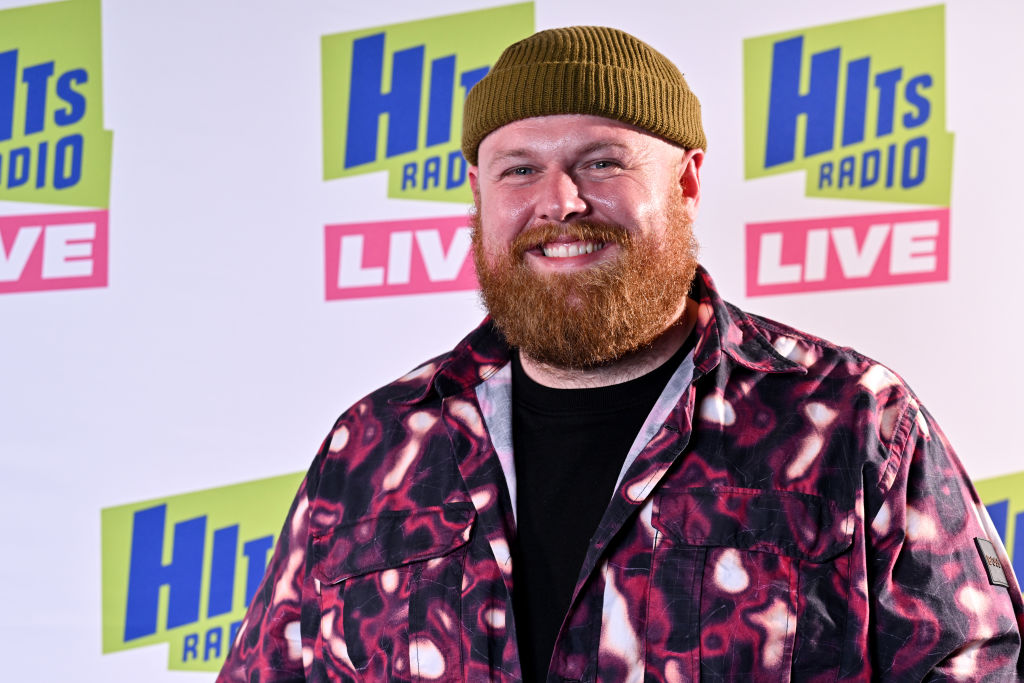 Tom Walker ervaart liedjes schrijven als 'een soort therapie': 'Eigen ...