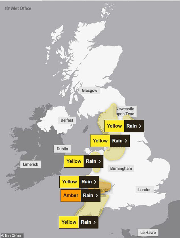 Flood and 'do not travel' alerts issued after half a month's rain falls ...