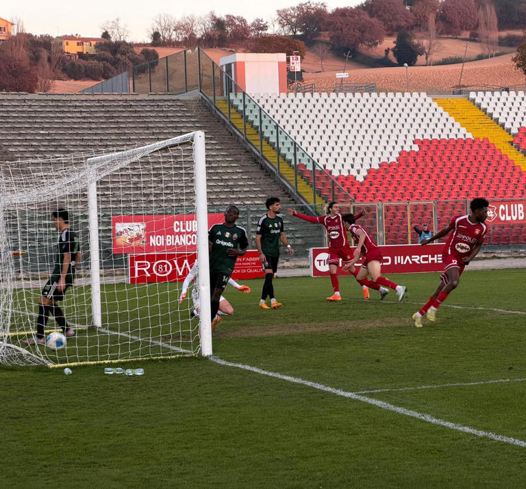 L’Ancona non dà tregua all’Aquila. Rovinelli goleador spiana la strada