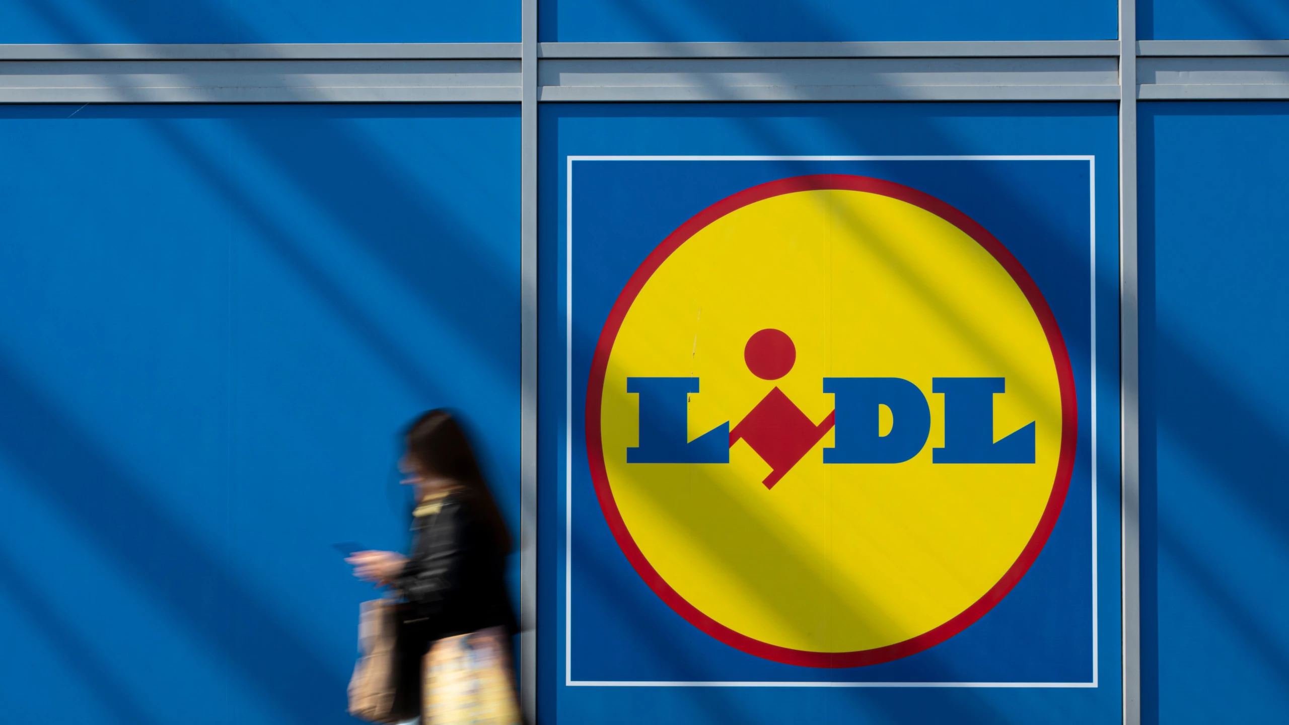 Dans quelle ville à côté de Marseille Lidl ouvre un magasin de déstockage?