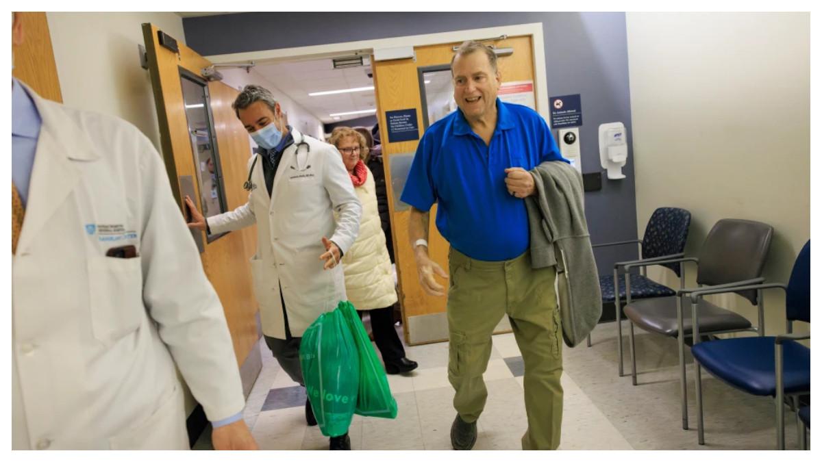 Tim Andrews hidup 271 hari dengan ginjal babi hasil rekayasa genetik ...