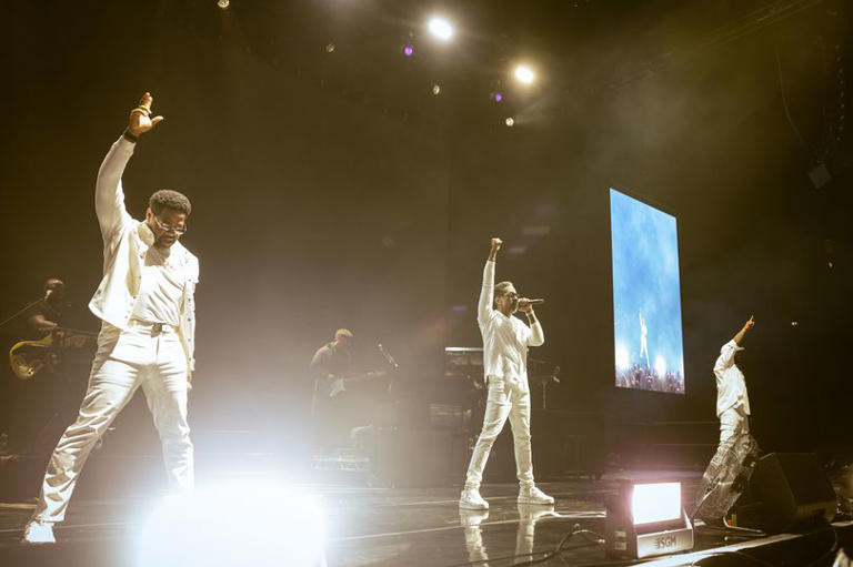 'Boyz ll Men and Toni Braxton deliver smooth hits but not the expected fireworks at Co-op Live ...
