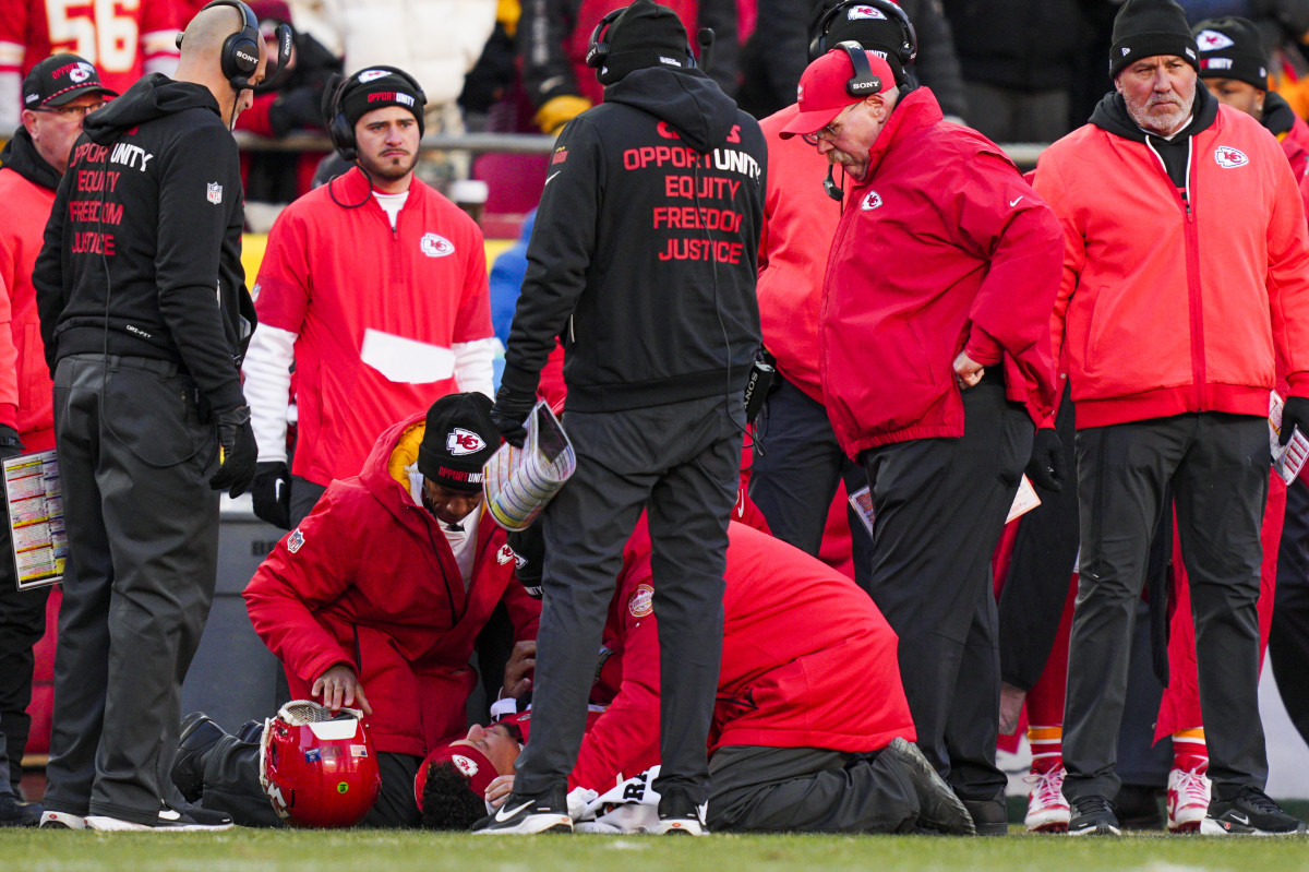 Chiefs QB Gardner Minshew's message on Patrick Mahomes after ...