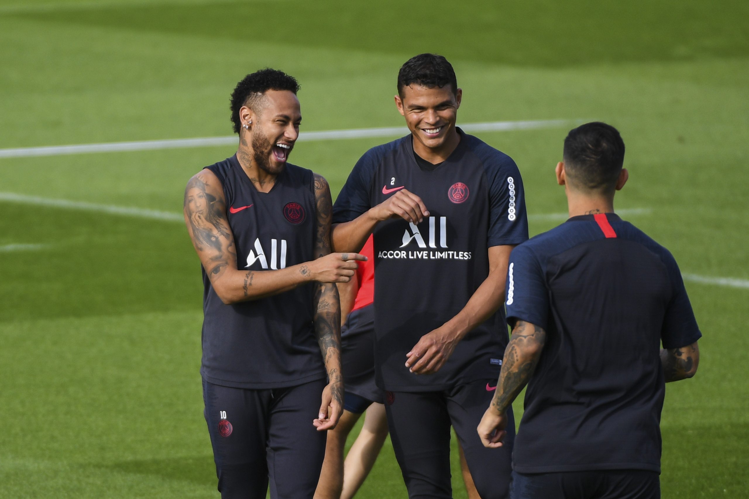 Thiago Silva défend Neymar et démonte les clichés