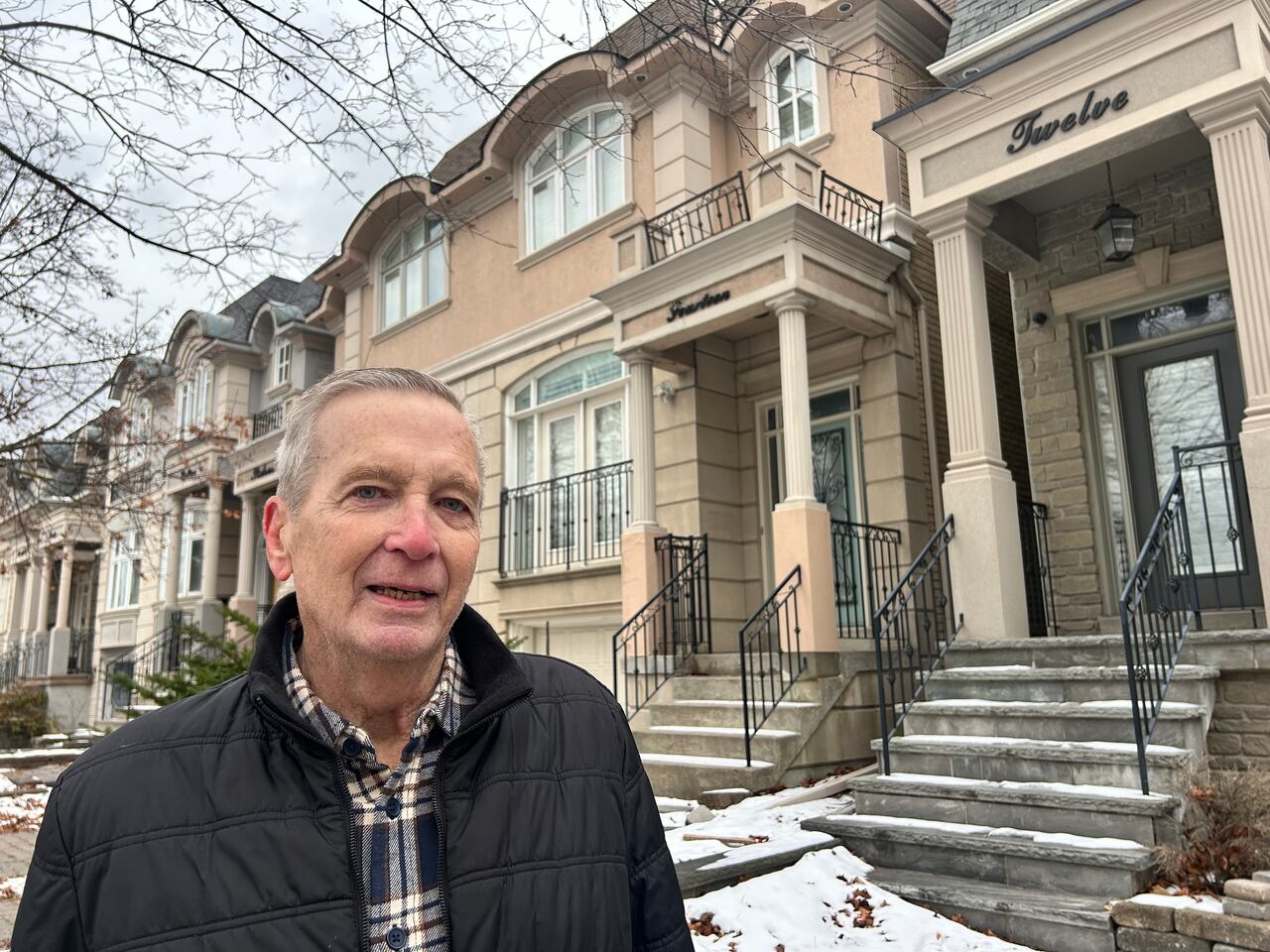 Vacant upscale north Toronto homes should house low-income families ...