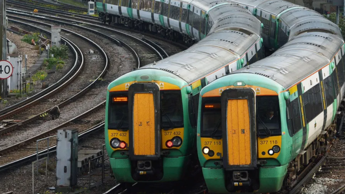'Tap in system a back door fare rise' - commuter