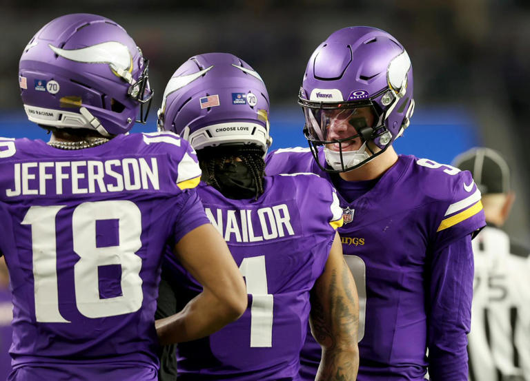Recap: How JJ McCarthy, Vikings outpaced the Cowboys in a 34-26 win