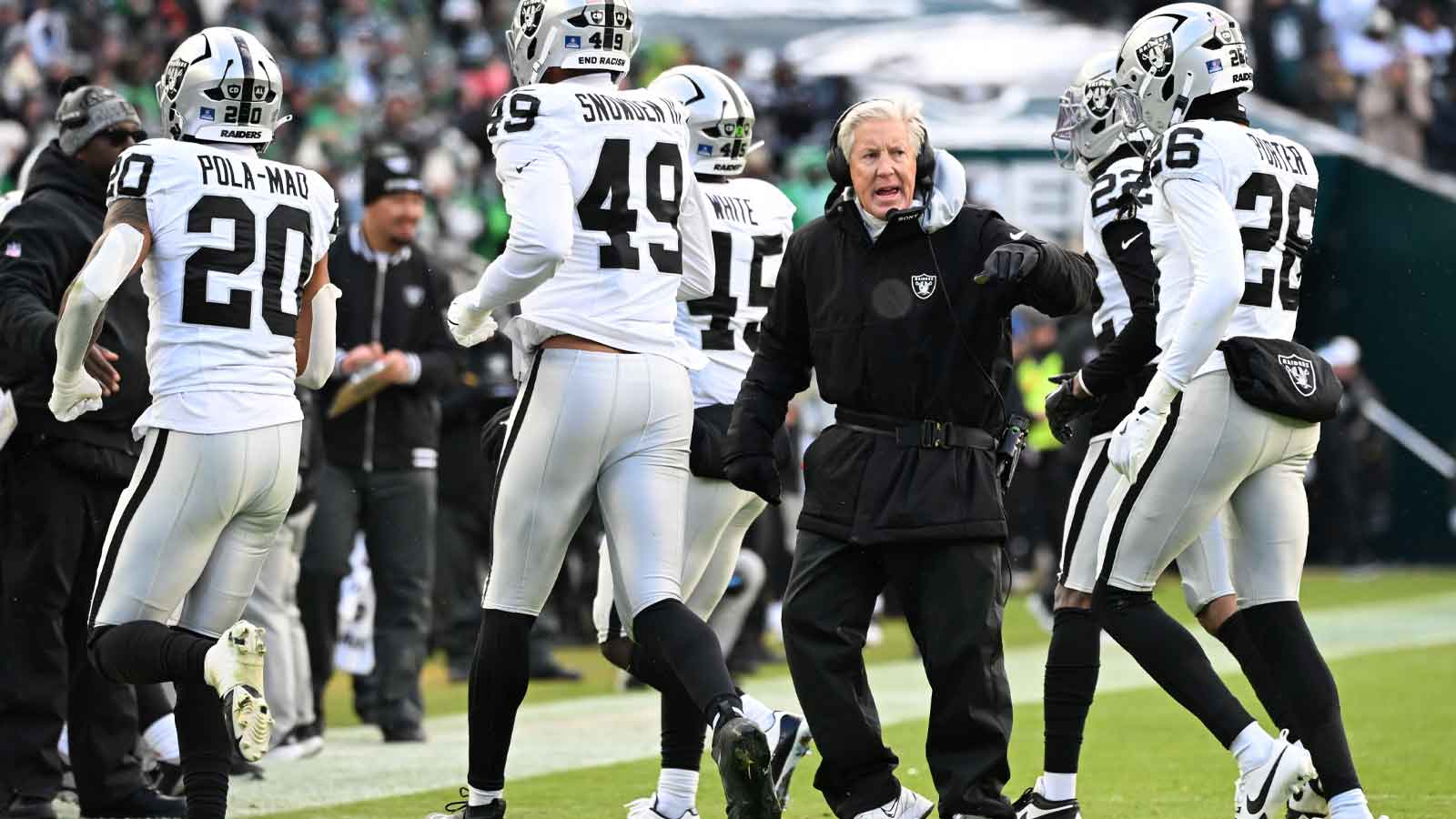 Raiders keeping company with just 1 team in 27 years after pitiful loss ...
