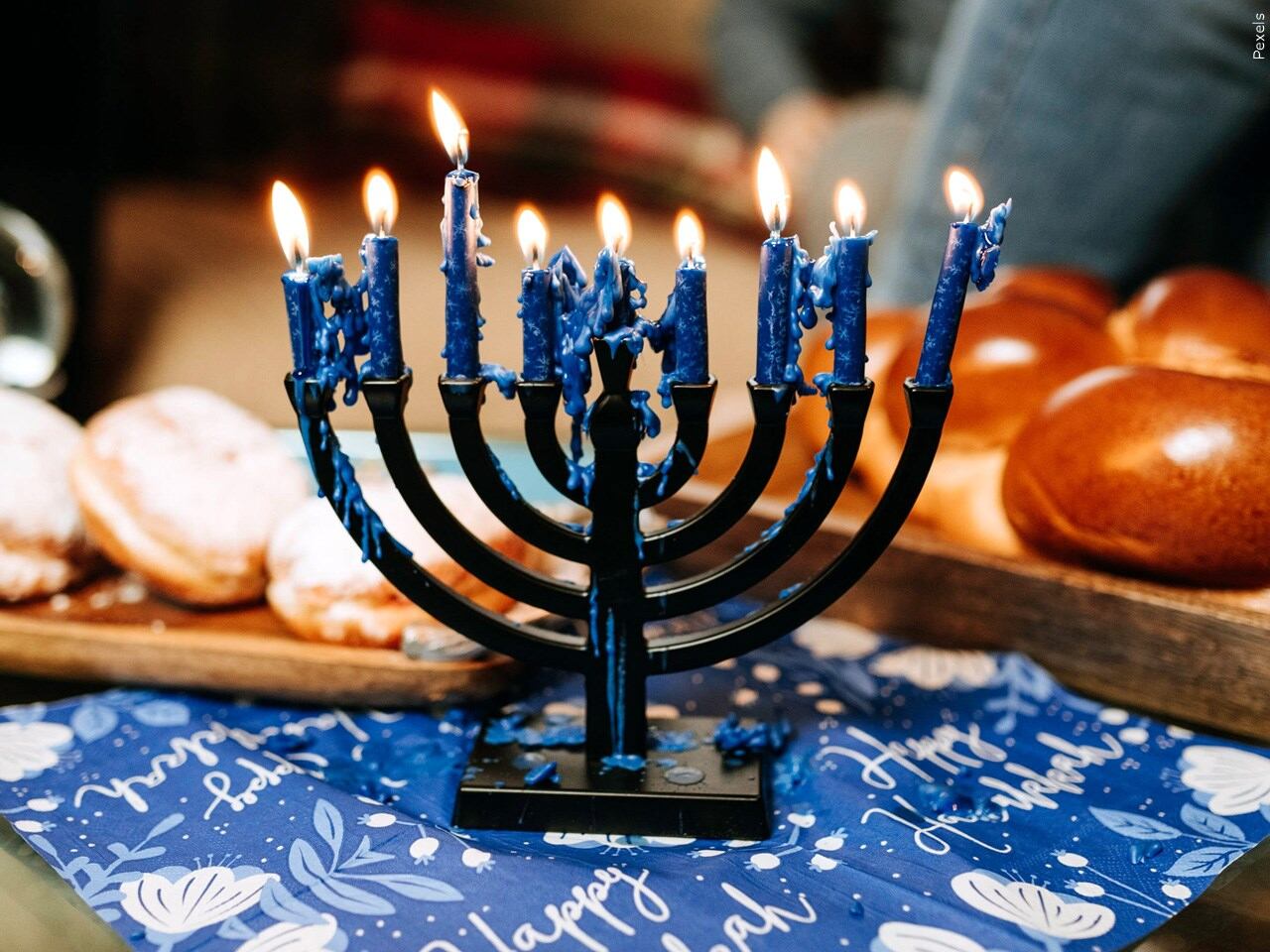 Cleveland Jewish community celebrates Hanukkah while mourning Australia ...