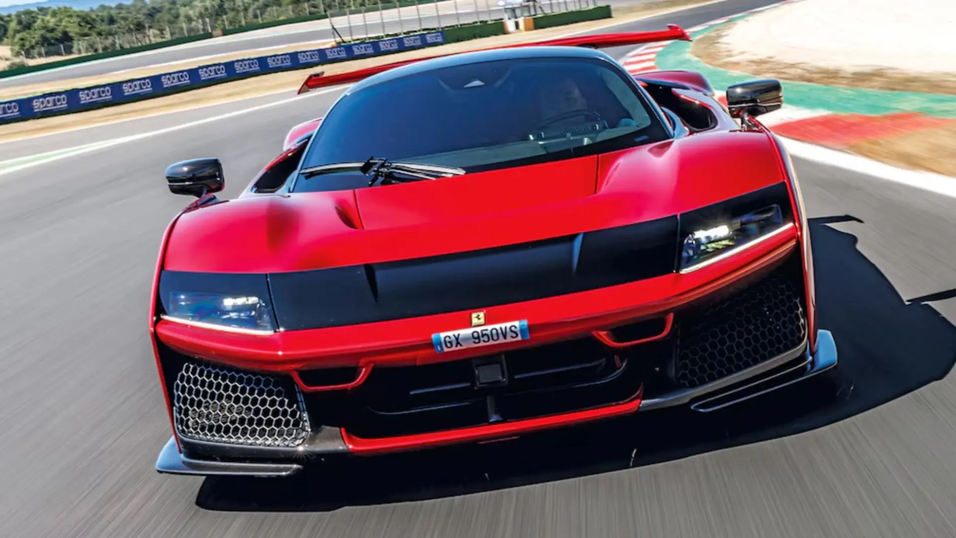 Ya he probado el Ferrari F80: 1.200 CV y 1.092 Nm de par que redefinen ...