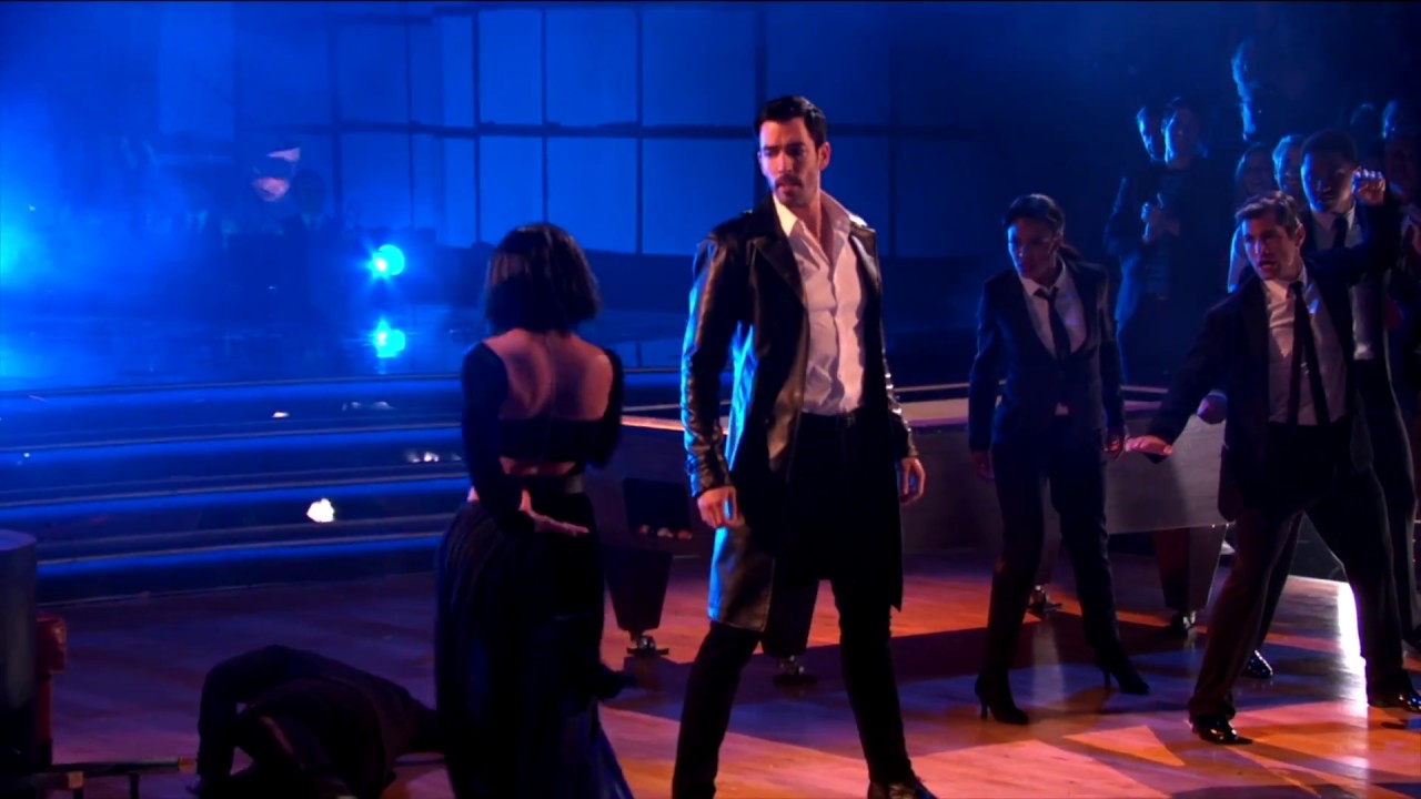 Watch Drew and Emma perform wild Dancing With the Stars tricks