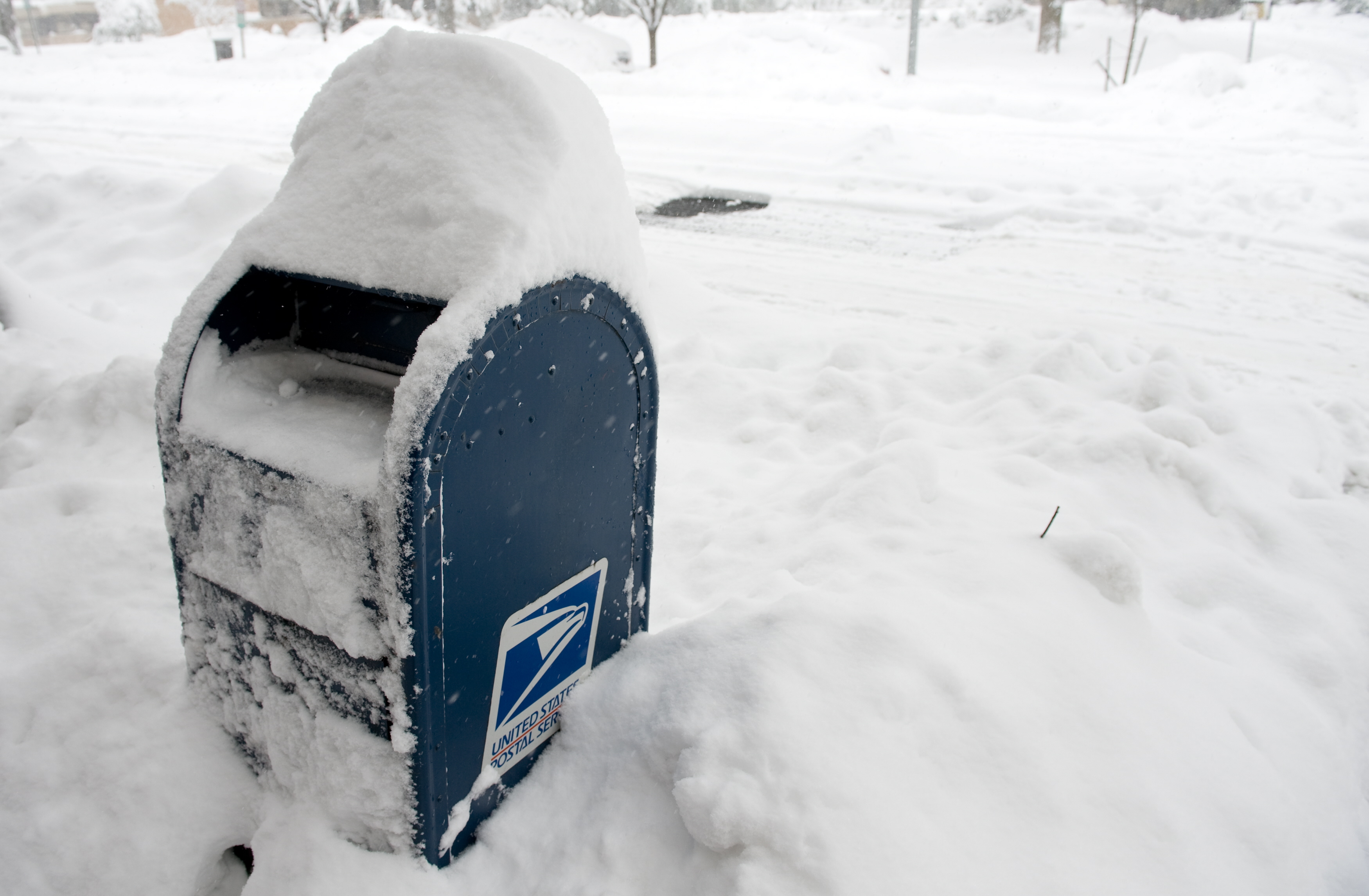 USPS issues mailbox plea as snow hits