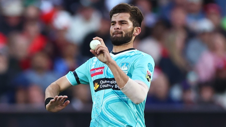 Shaheen Shah Afridi removed from attack for dangerous bowling on BBL debut