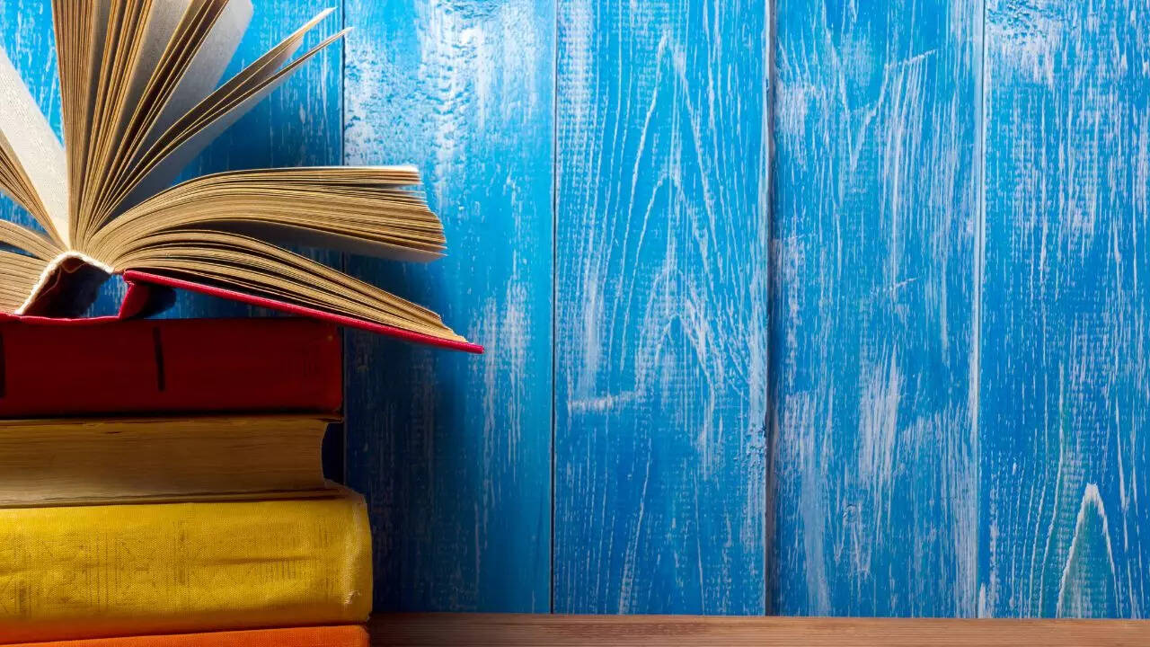 8 life lessons from "The Alchemist" by Paulo Coelho