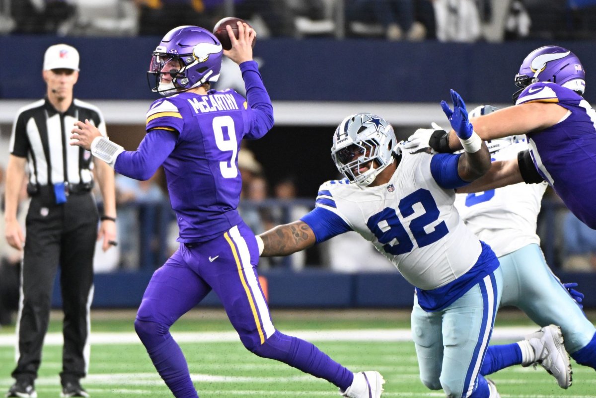 McCarthy helps Vikings put Cowboys on brink of playoff elimination
