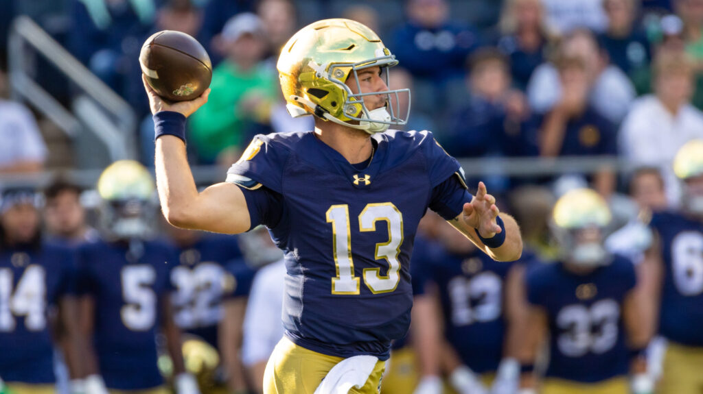 BCS rankings would create a very different college football playoff