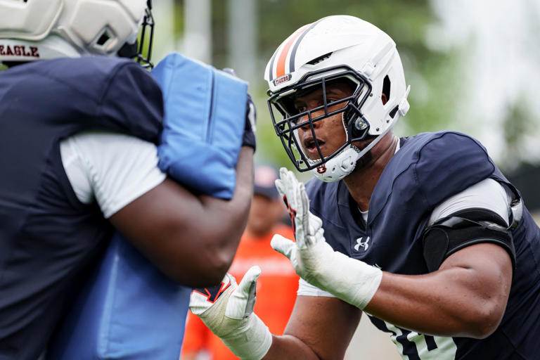 Two Auburn linemen are planning to enter the transfer portal