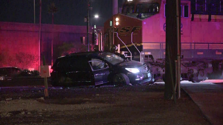3 injured after train strikes car in west Phoenix
