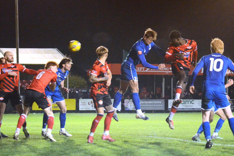 Late Andoh goal salvages a point for Poppies in six-goal thriller ...