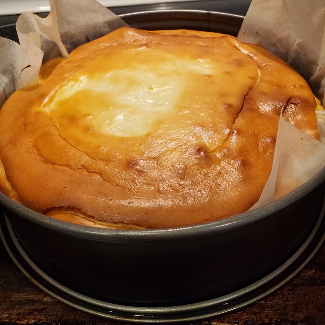 Cinnamon swirl cheesecake