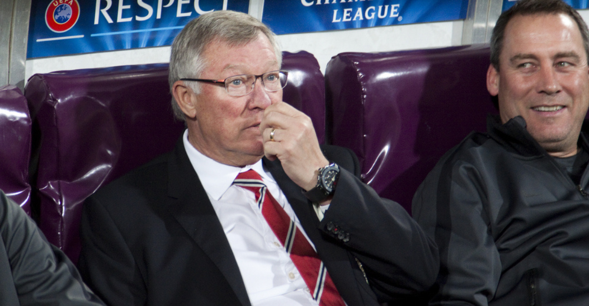 Sir Alex Ferguson rompt le silence après les déclarations de Carragher ...