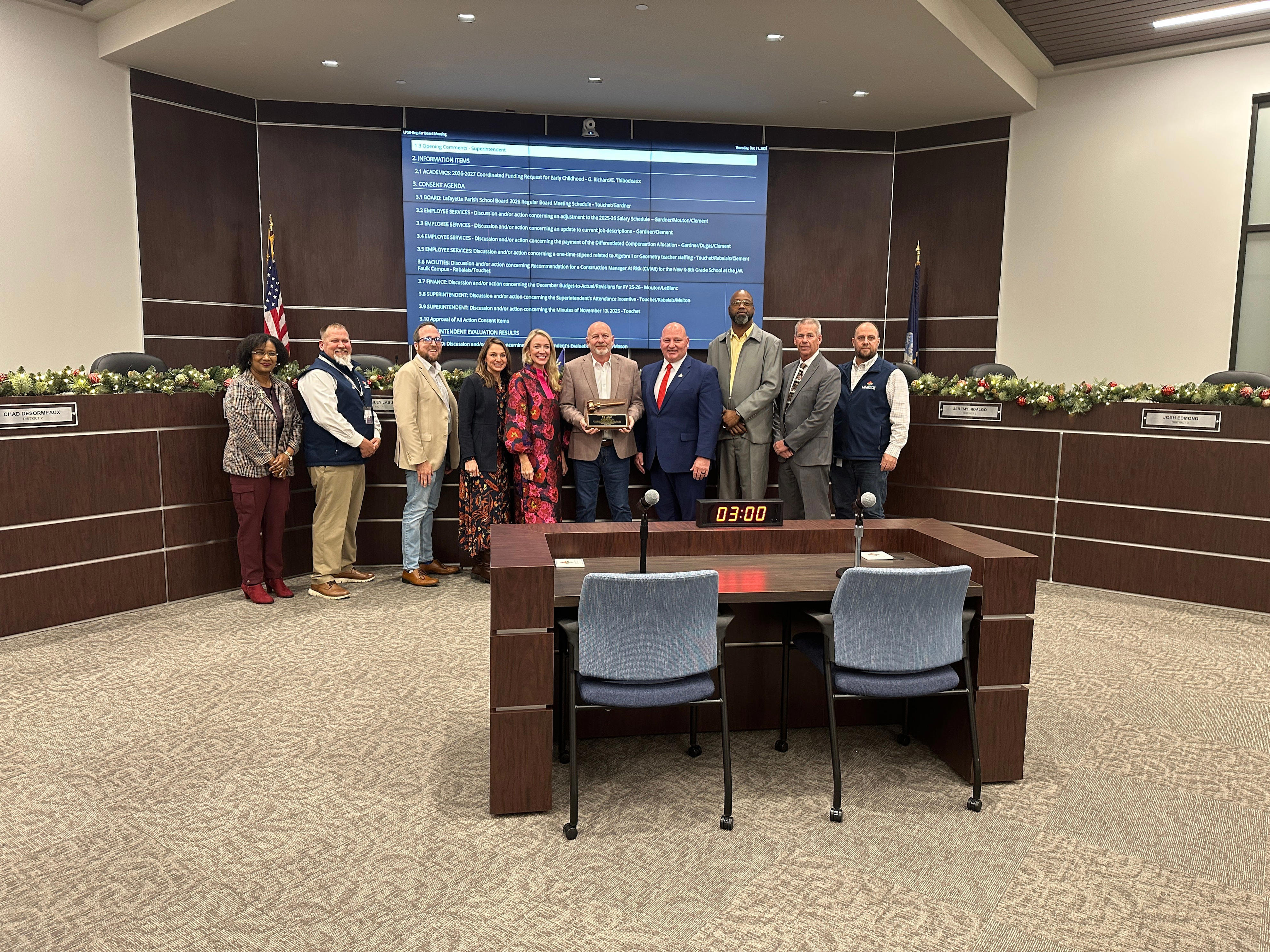 LPSB honors leaders, praises superintendent’s progress at meeting