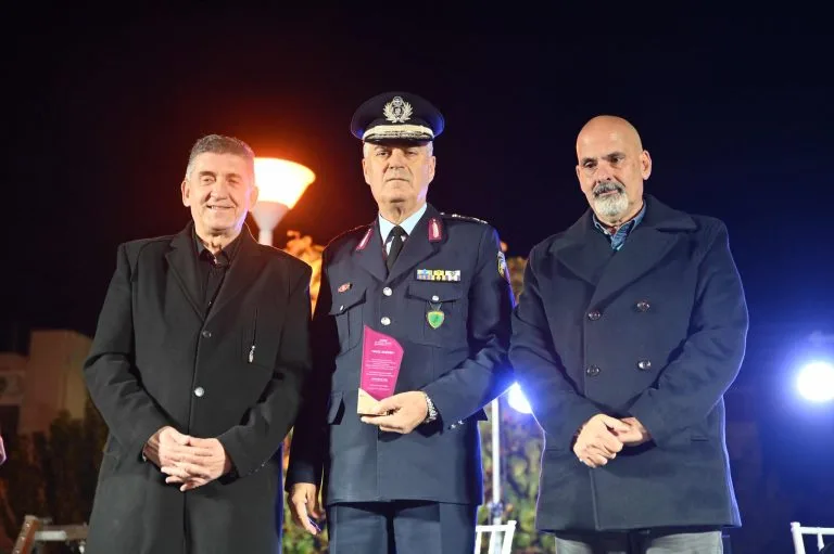 Φως κι ελπίδα στη Νύχτα των Ευχών στον Δήμο Δυτικής Αχαΐας φωτο