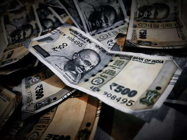 Can you still exchange old Rs 500 and Rs 1000 notes? RBI clears