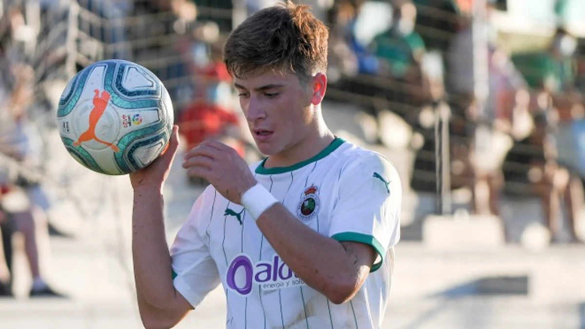 El Racing denuncia al Barça por el traspaso de Pablo Torre al Mallorca