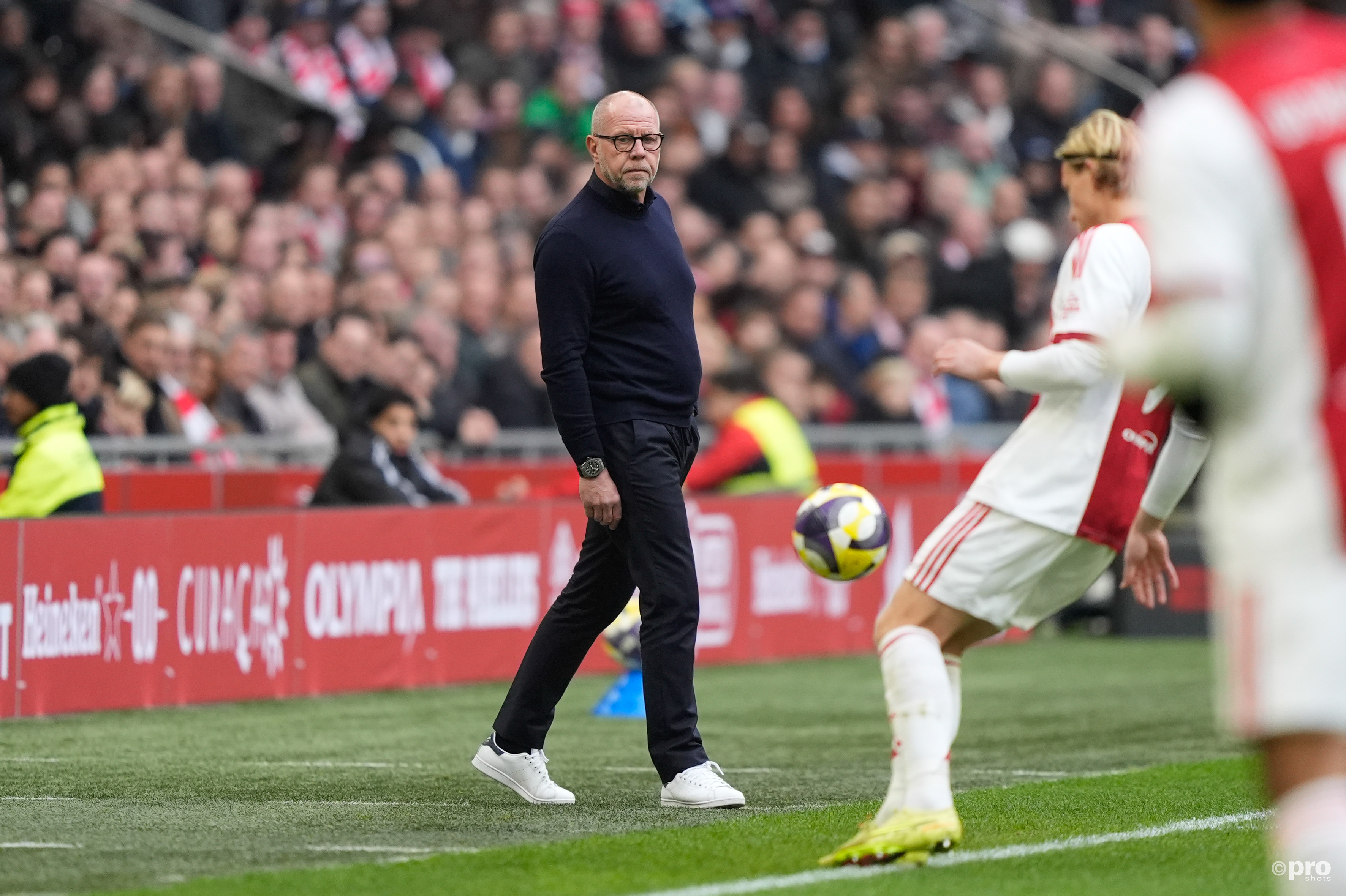'Zekere arrogantie bij Ajax, ze blijven het in Amsterdam een beetje ...