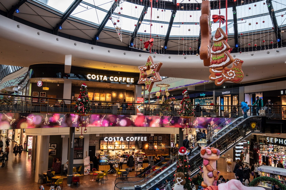 Badanie: niemal 70 proc. Polaków planuje ograniczyć wydatki świąteczne