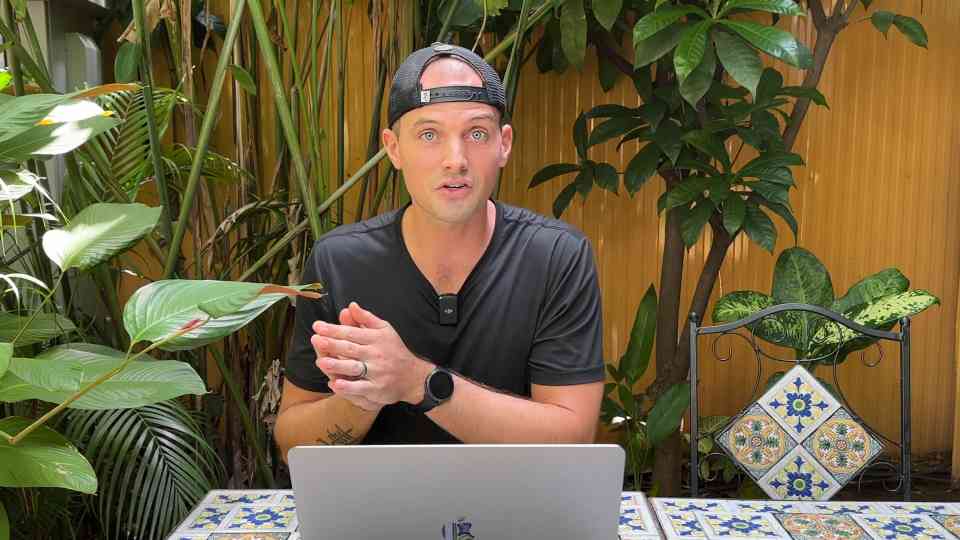 How to avoid overpaying for last-minute flights