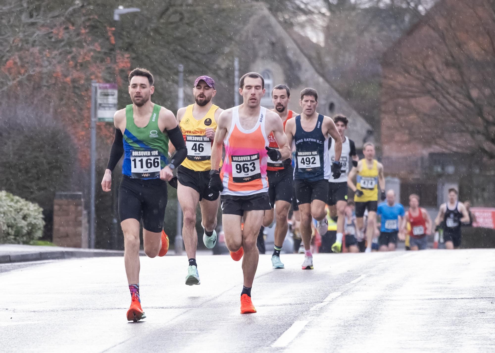 65 eye-catching pictures as hundreds of runners flood in to run the ...