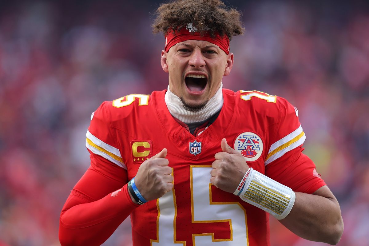 Patrick Mahomes seriously injured, out for season