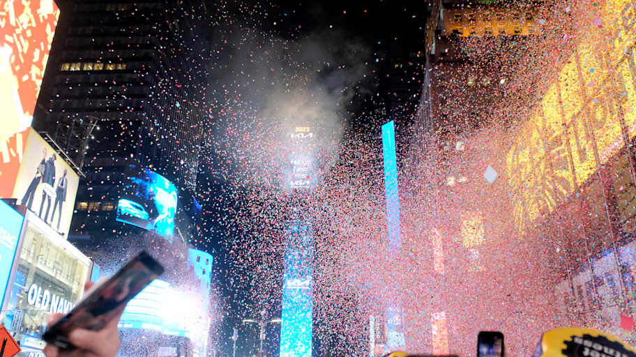 A legendary songstress will headline New Years Rockin’ Eve