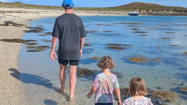 I can’t afford a middle-class life for my kids – I picked the wrong job