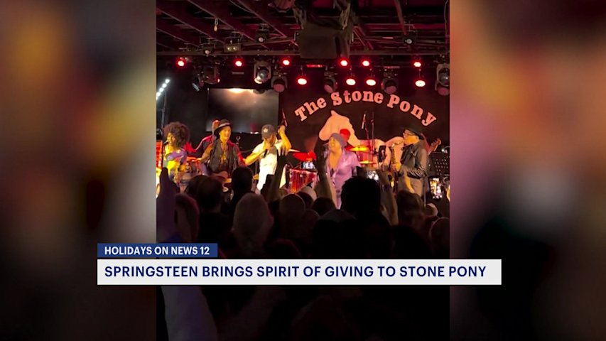 Bruce Springsteen brings holiday spirit to Stone Pony in Asbury Park