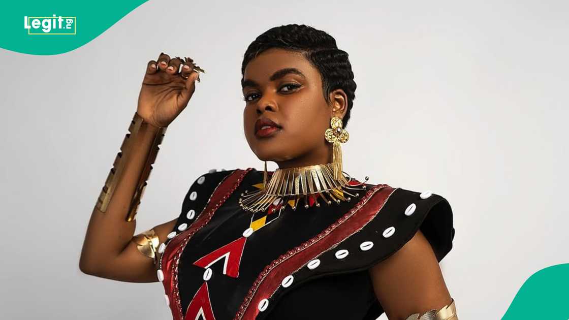 Jarvis shares steamy video after breakup with Peller, sparks concern